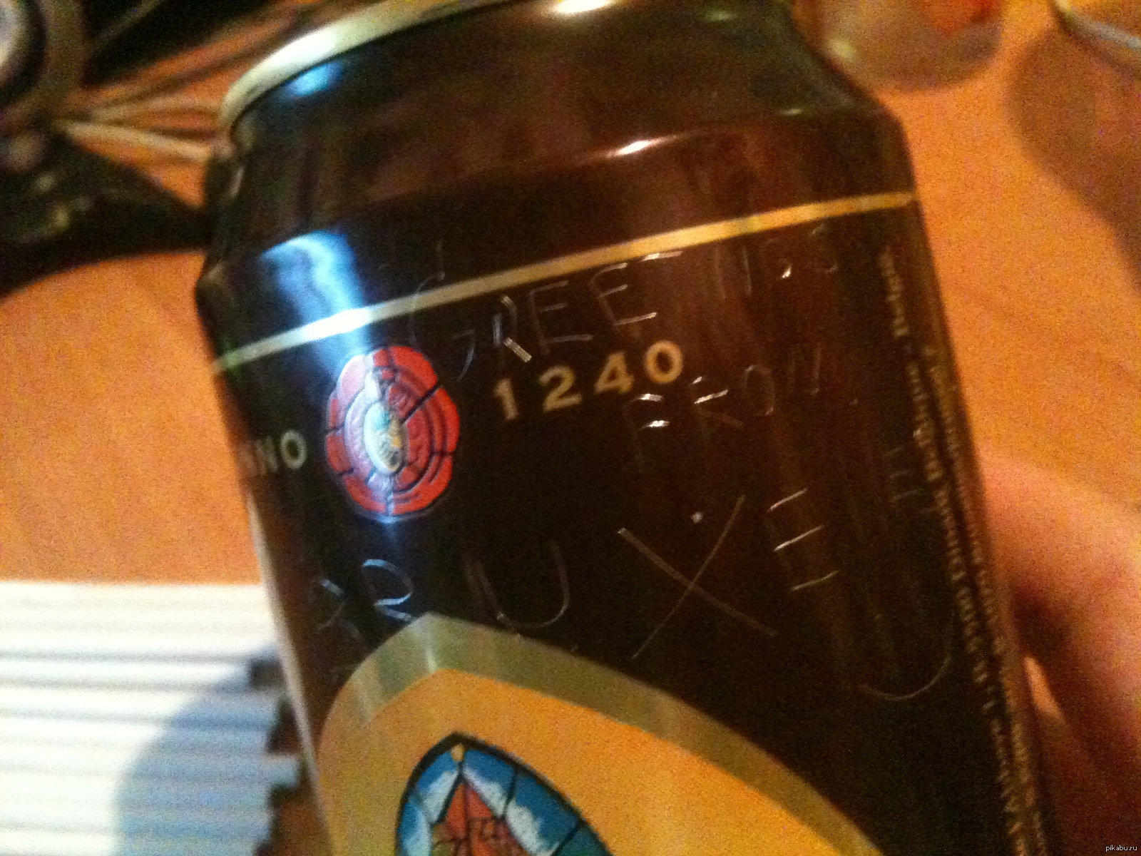 Купил баночку бельгийского пива "Leffe", а на ней... | Пикабу
